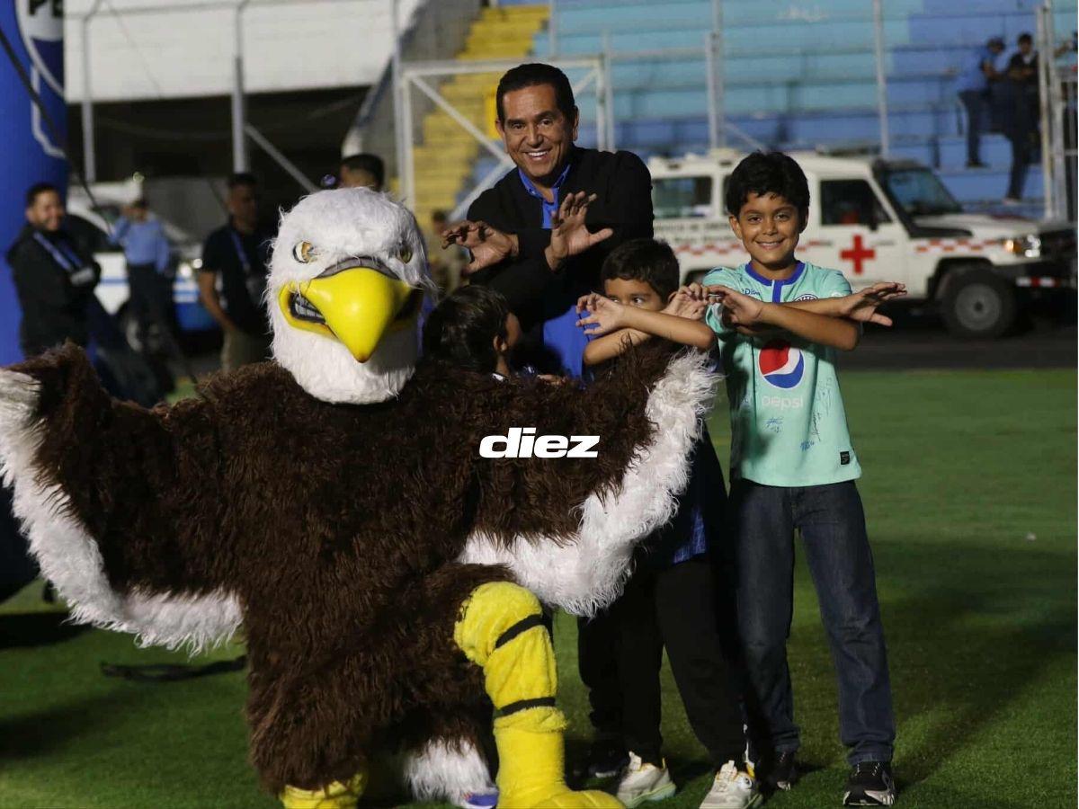 Derroche de bellezas y Javier López y Humberto Rivera con momentazo ...