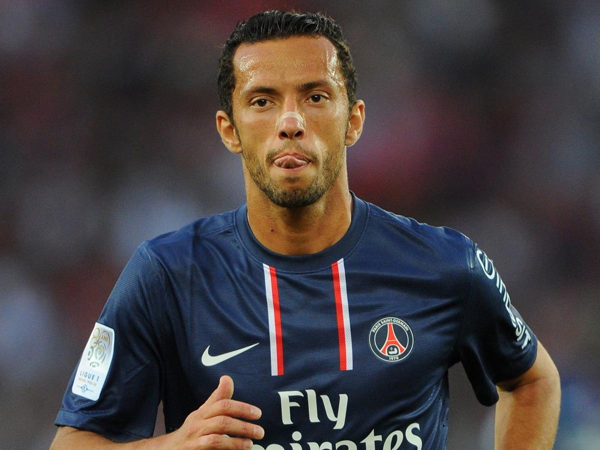 Nené, excompañero de ataque de Ibrahimovic en el PSG, sigue vigente a ...