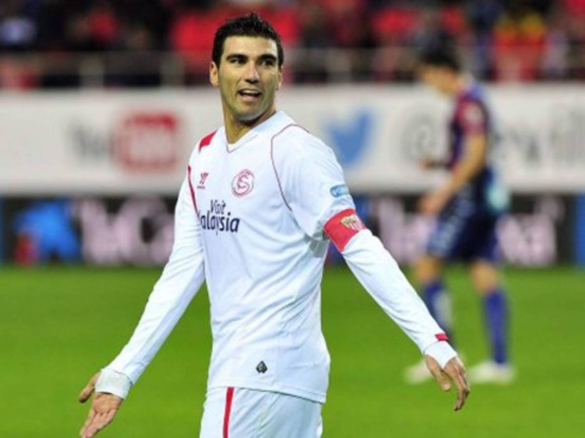 José Antonio 'La Perla' Reyes deja el Sevilla