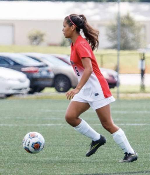 Heily Hernández, la hondureña que brilla en el fútbol estadounidense