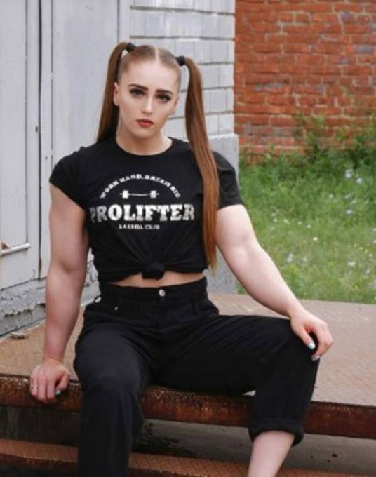 Brutal: Julia Vins, la preciosa rusa que se convirtió en la 'Barbie ...