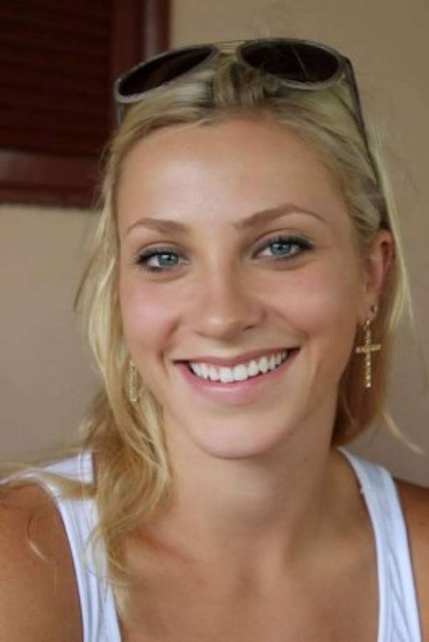 Fernanda Colombo, la árbitro asistente más sexi del mundo