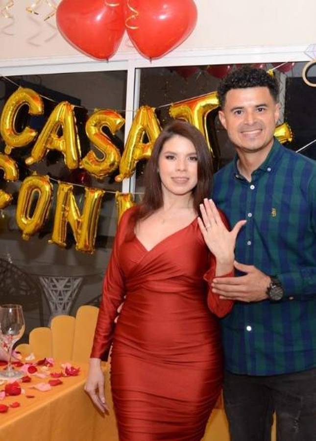 ¡Viva el amor! Jugador de los Lobos de la UPNFM se casa con hermosa ...