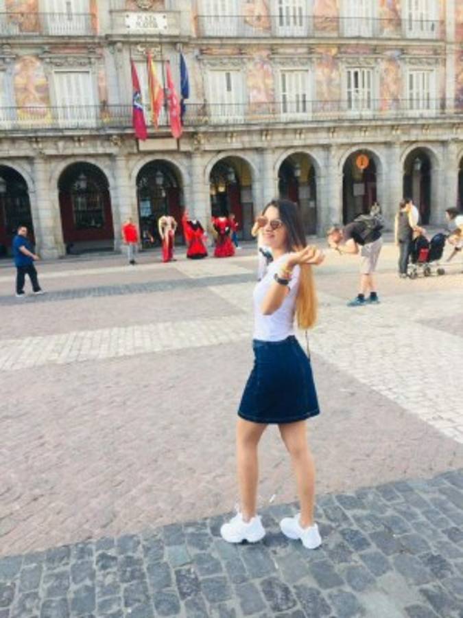 Ella es Katherine Perla, la hermosa aficionada hondureña que apoya a la ...