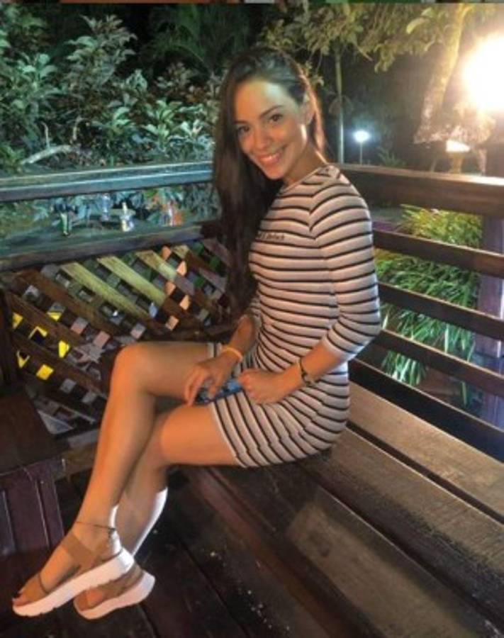 Alexa Alfaro, la bella nutricionista catracha fanática del Olimpia: 'No ...