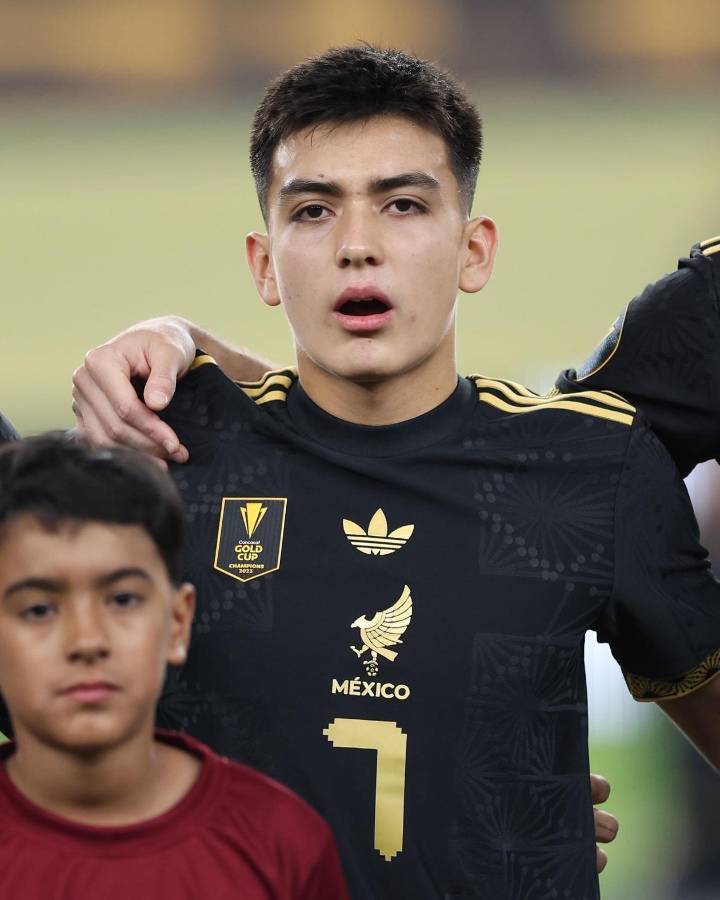 ¿Quién es Gilberto Mora? El niño mexicano de 16 años que debutó en Copa Oro