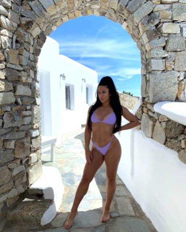 Sonia O'Neill, la bomba sexy venezolana que fichó por el Rangers femenil de Escocia