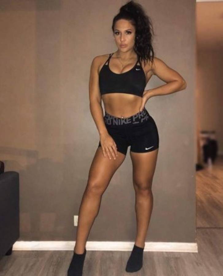 Sonia O'Neill, la bomba sexy venezolana que fichó por el Rangers femenil de Escocia