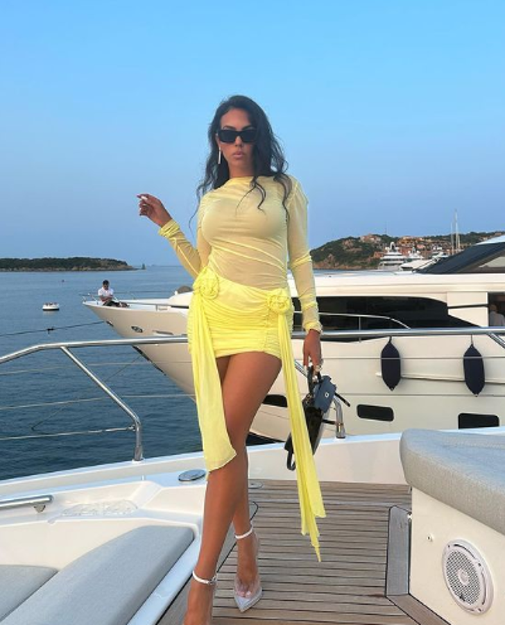 Georgina Rodríguez exhibe sus curvas en las vacaciones con Cristiano ...