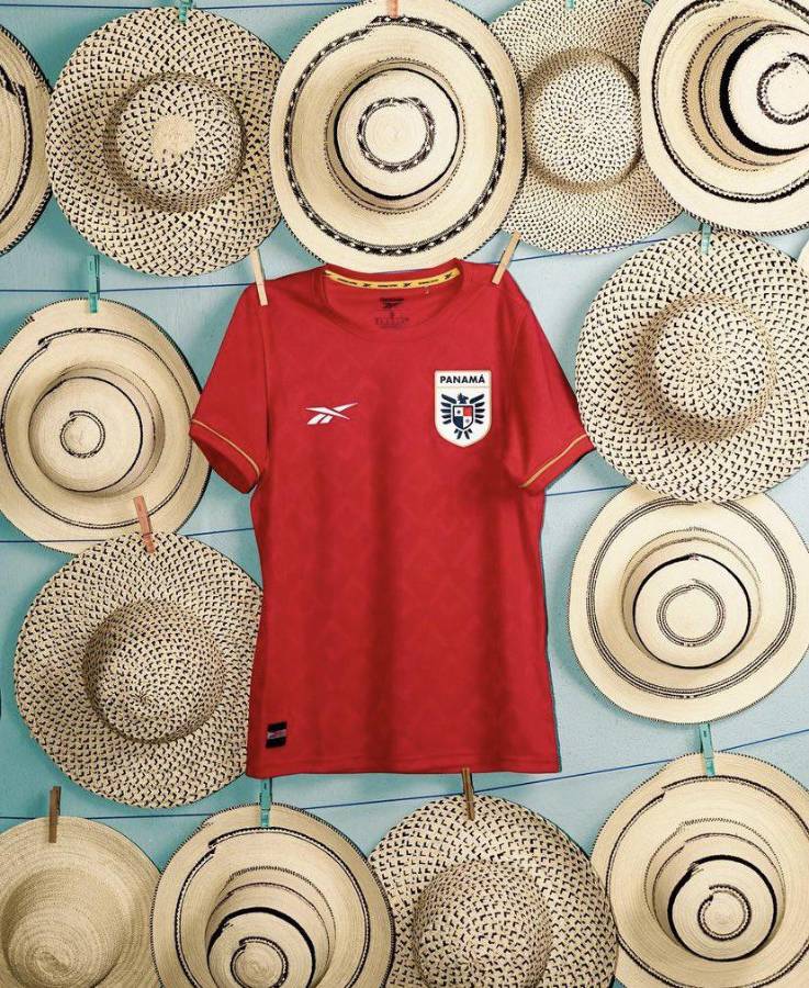 Con renovado escudo: Panamá presentó las nuevas camisas que lucirán en ...