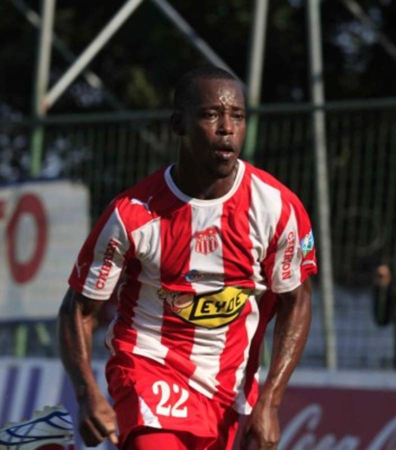 Futbolistas y técnicos de países exóticos que han jugado en Honduras