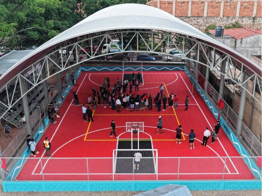 Condepor inaugura cancha de usos múltiples en la colonia Bernardo Dazzi ...
