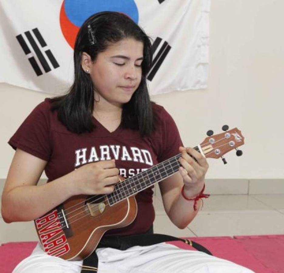 Lo que debes de saber de Ana Suazo, la última hondureña en Harvard